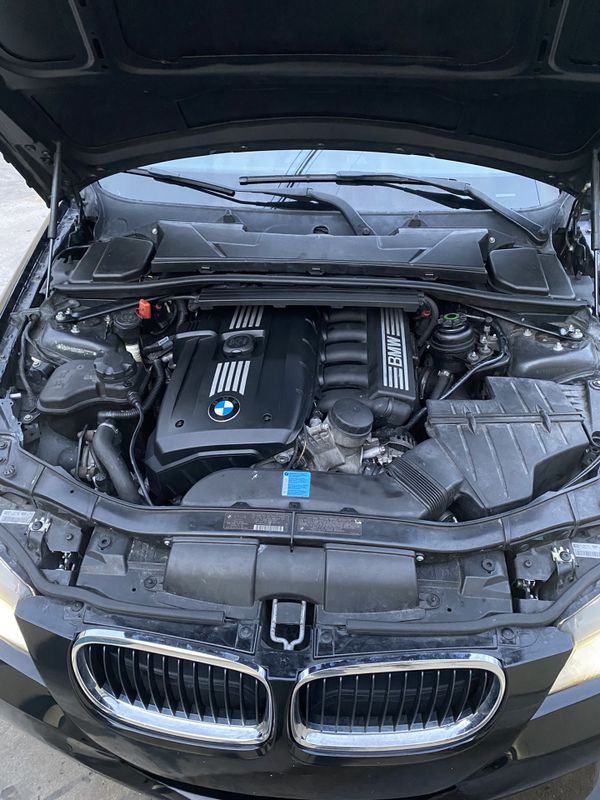 2011 BMW 3281 PRICE REDUCED for Sale in Hollywood, FL - OfferUp