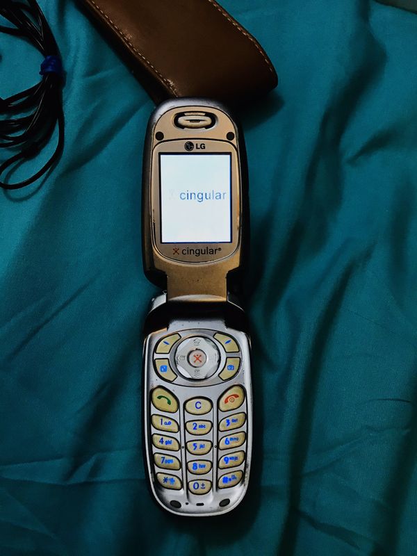 LG C2000 Cell Phone Pack for Sale in Sanford, ME - OfferUp
