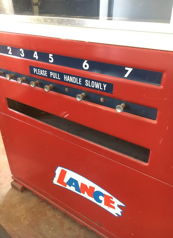 Antique Lance Vending Machine for Sale in Lincolnton, NC - OfferUp