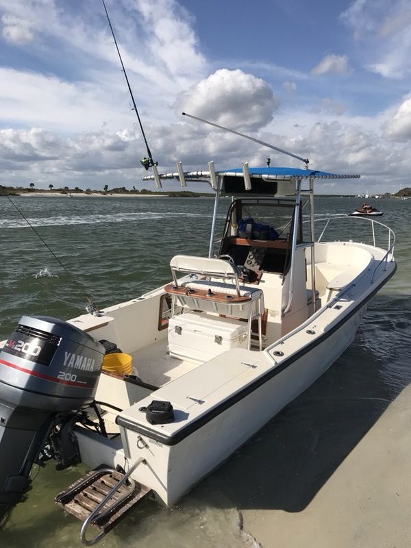 1986 Mako 231 Center Console and T Top for Sale in Sanford, FL - OfferUp