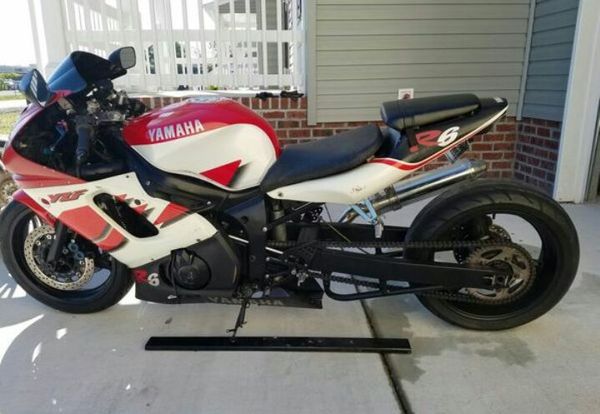 2001 Yamaha R6 Stretched & Lowered for Sale in Portsmouth, VA - OfferUp