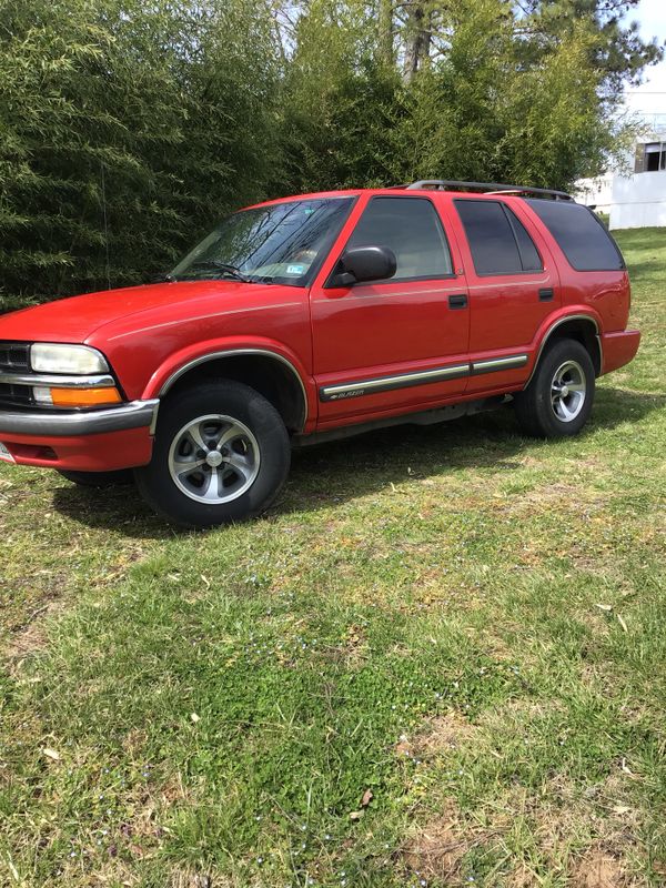 01 Chevy blazer for Sale in Thaxton, VA - OfferUp