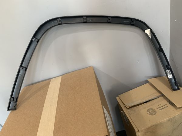 2014-2016 Jeep Grand Cherokee Front Left Wheel Flare Opening Moulding ...