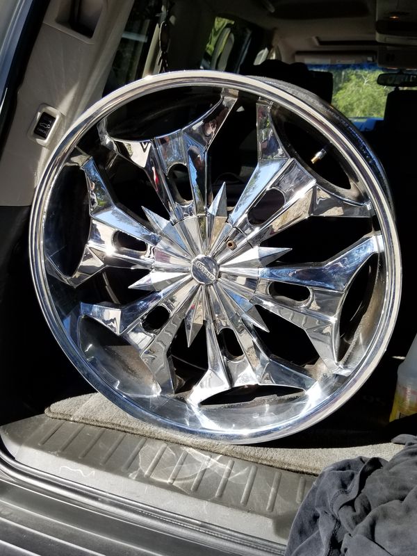 22 inch 6 lug universal rims 100 obo. No center caps no tires. Still ...