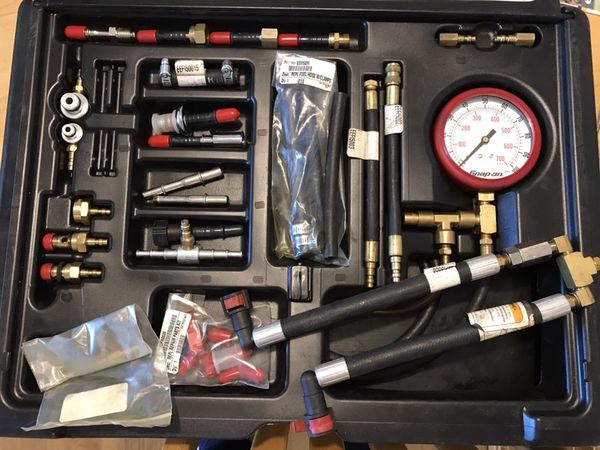 Snap On Master Fuel Injection Pressure Test Kit EEFI500 for Sale in ...