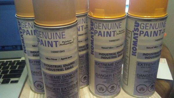 Komatsu Genuine Paint (4 yellow primer 2 natural yellow). for Sale in ...