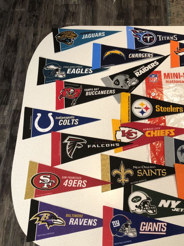 NFL Complete set of all 32 football teams banner pennant flags brand ...