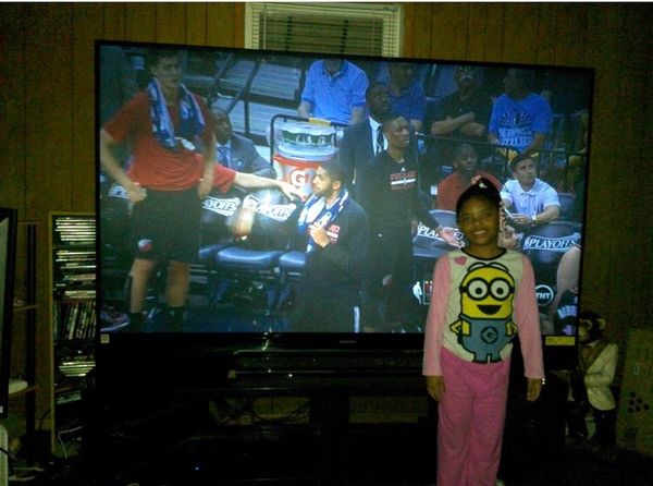 96 inch Mitsubishi tv for Sale in Aurora, CO - OfferUp