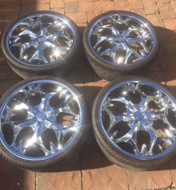 Bentchi/ Borghini Rims 20 Inch Chrome for Sale in Houston, TX - OfferUp