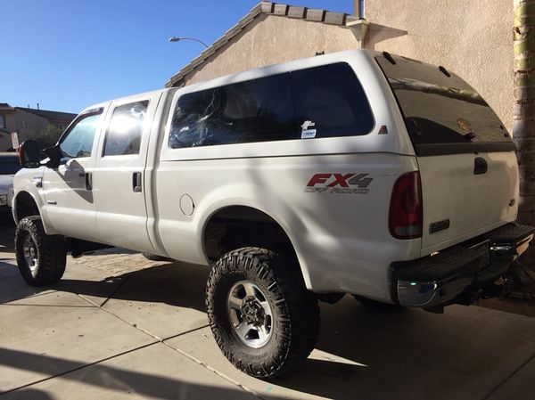 Camper Shell Ford F-250 Short Bed for Sale in Corona, CA - OfferUp