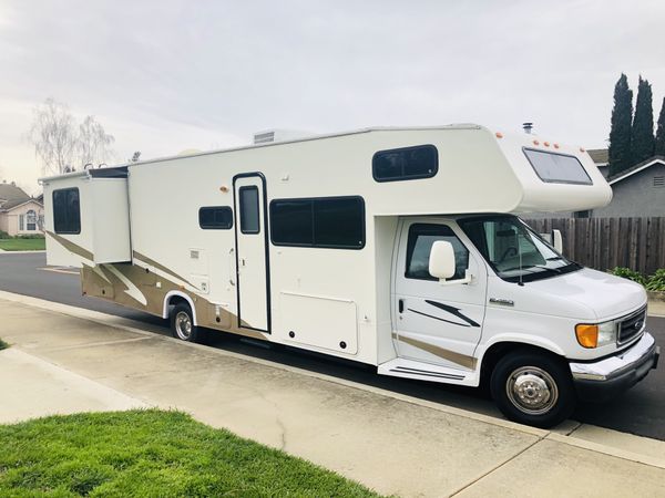 2006 FORD ECONOLINE MOTORHOME LOW MILES for Sale in Elk Grove, CA - OfferUp