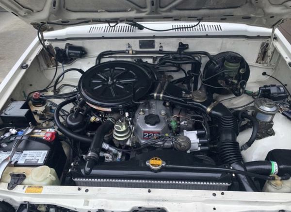 1987 Toyota pickup — 22R engine for Sale in Houston, TX - OfferUp