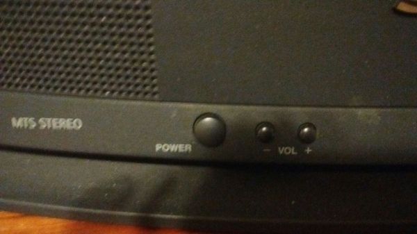 27 inch SHARP COLOR CRT TV for Sale in San Carlos, CA - OfferUp