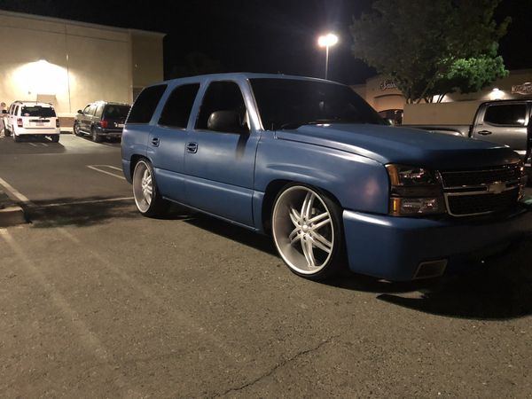 bagged 02 chevy tahoe 5.3 141 mil millas for Sale in Modesto, CA - OfferUp