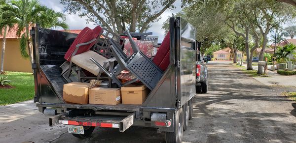 Dump trailer for junk removal for Sale in Pembroke Pines, FL - OfferUp