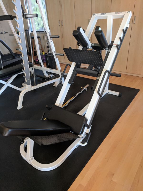 Parabody Leg Press / Hack Squat - Like NEW! for Sale in Tacoma, WA ...