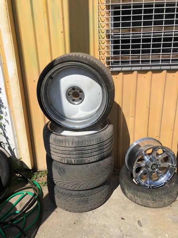22" rims floaters for Sale in Winter Haven, FL - OfferUp
