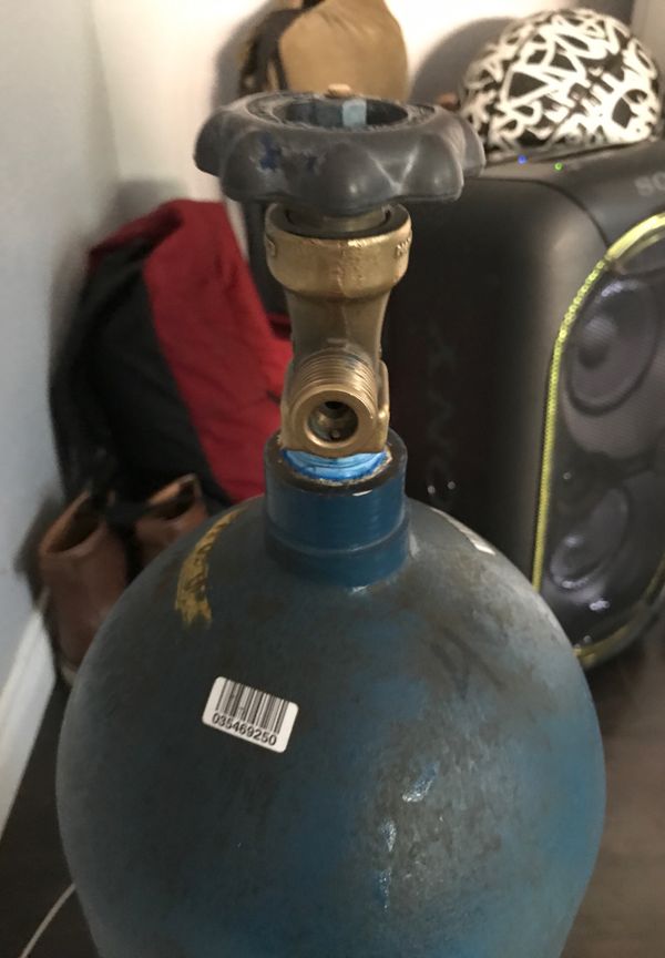 Nozz tank for Sale in CRYSTAL CITY, CA - OfferUp
