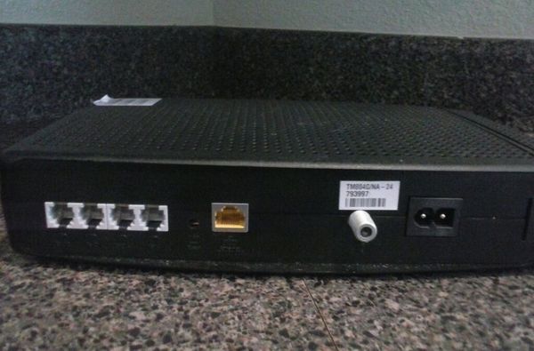 ARRIS TM804 modem for Sale in Phoenix, AZ - OfferUp