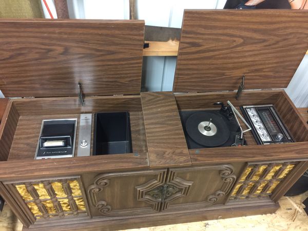 Record player/ 8-track console for Sale in Cinebar, WA - OfferUp