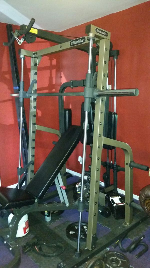 Nautilus NT SM1 Smith Machine for Sale in Charlotte, NC - OfferUp