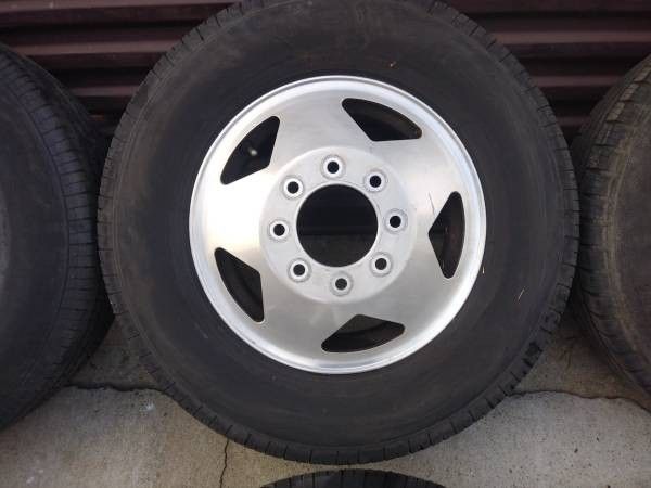 6 Alcoa chevy or gmc 16 inch dually wheels with tires for Sale in ...