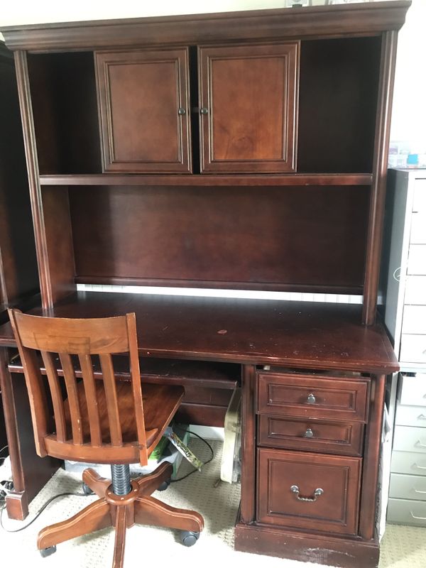 Two Sets Of Costco Solid Wood Desk And Hutch Office Furniture Pottery Two Sets Of Costco Solid Wood Desk And Hutch Office Furniture Pottery