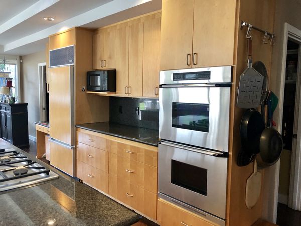 Sub-Zero 550 Refrigerator/freezer for Sale in Redmond, WA - OfferUp