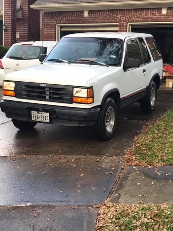 ‘92 FORD EXPLORER SPORT(STANDARD) for Sale in SIENNA PLANT, TX - OfferUp