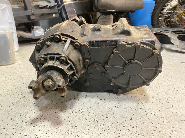 NP 205 transfer case for Turbo 350 for Sale in Tigard, OR - OfferUp