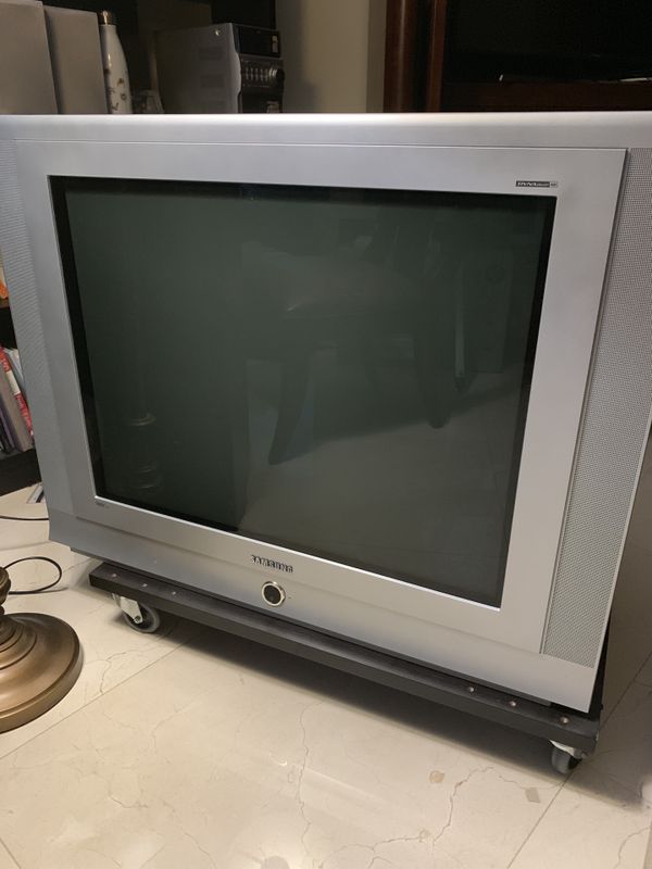 Samsung 32” CRT Tv Model TXN3275HF for Sale in Aventura, FL - OfferUp