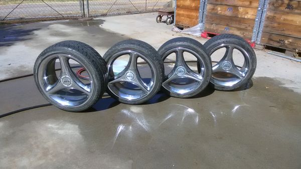 Antera 18" Opus One 3 spoke rims for Sale in Madera, CA - OfferUp