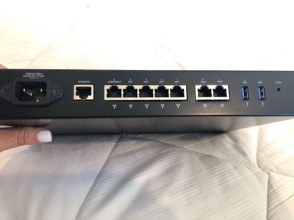 Brand new pakedge RK-1 router for Sale in Newport Beach, CA - OfferUp